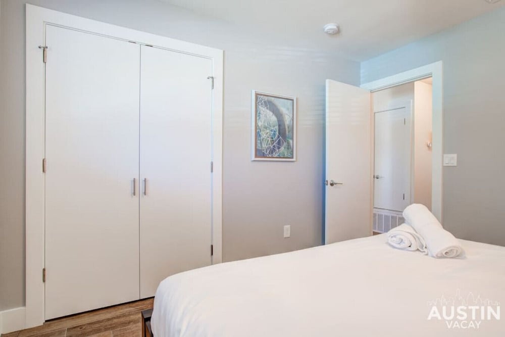 5 Min To Soco | Comfortable & Convenient Retreat - Buda, TX