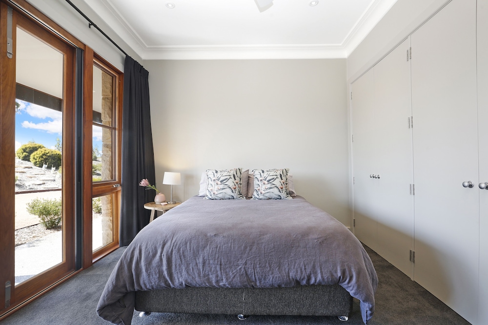 Wrenmallee In The Southern Highlands - Stunning Homestead On 100 Acres - Berrima