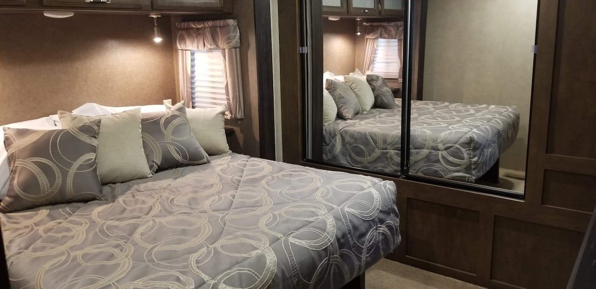 Séjour En Famille à Hocking Hills @ Pine Creek Villas: Au Bord D'un Ruisseau - Ohio