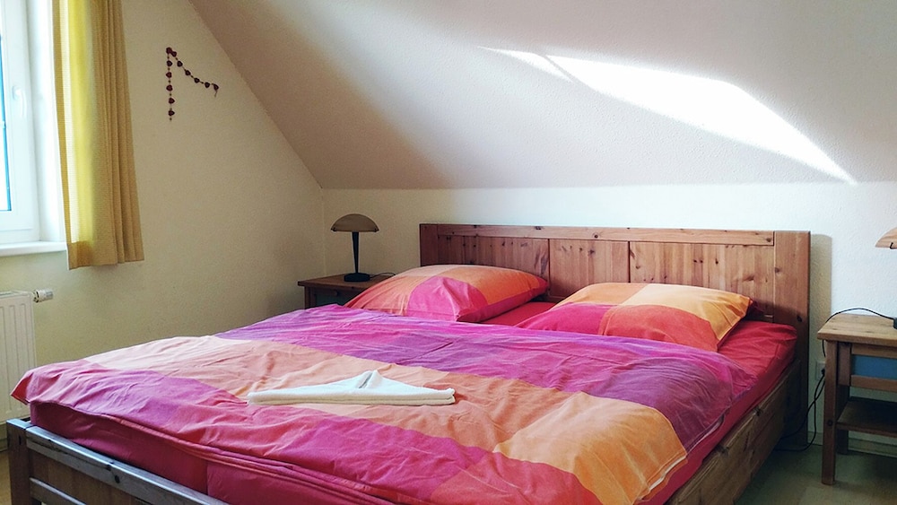 Centrally Located Apartment For Max. 4 Pers. Incl. Bed Linen, Washing Machine And Wi-fi - Prerow