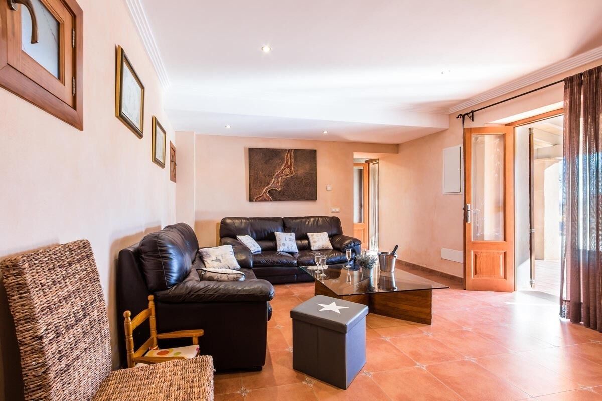 Finca Capote, Private Pool, Wifi, A/c, 3 Bedrooms, 2.5 Bathrooms, 6 Persons - Balearic Islands