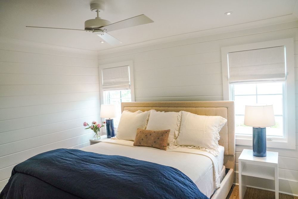 Home Away From Home! Beautiful Carriage House In Seagrove Close To The Beach - Seaside, FL