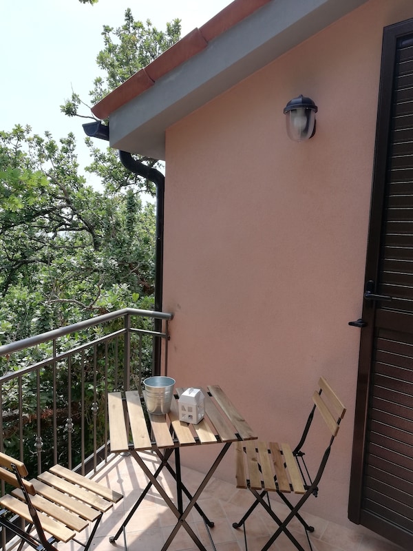 Casolare Nappi-ignacchiti: Apartment With Terrace Overlooking The Sea - Maratea