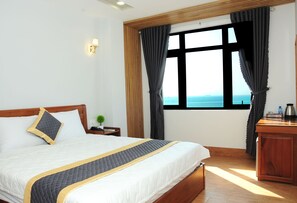 Quarto Duplo Standard | Minibar, secretária, Wi-fi grátis, roupa de cama fornecida 