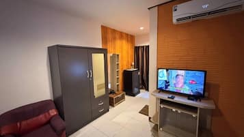 Standard Room with Balcomy | Minibar, Wi-fi grátis