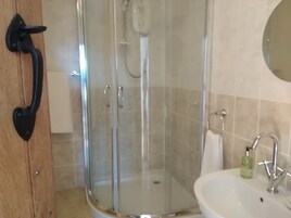 Quarto Duplo | Duche na casa de banho