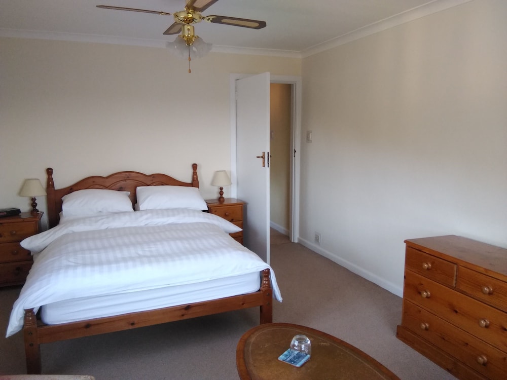 Thorps Farm Bed And Breakfast - Fordingbridge