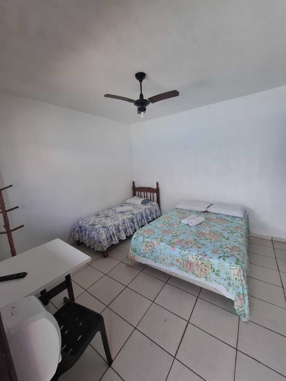 Quarto Casal | Wi-fi grátis, roupa de cama fornecida 