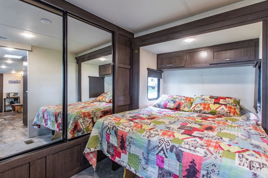 Crooked Camper With Stunning Views Just Steps From The Lake - 明尼蘇達州