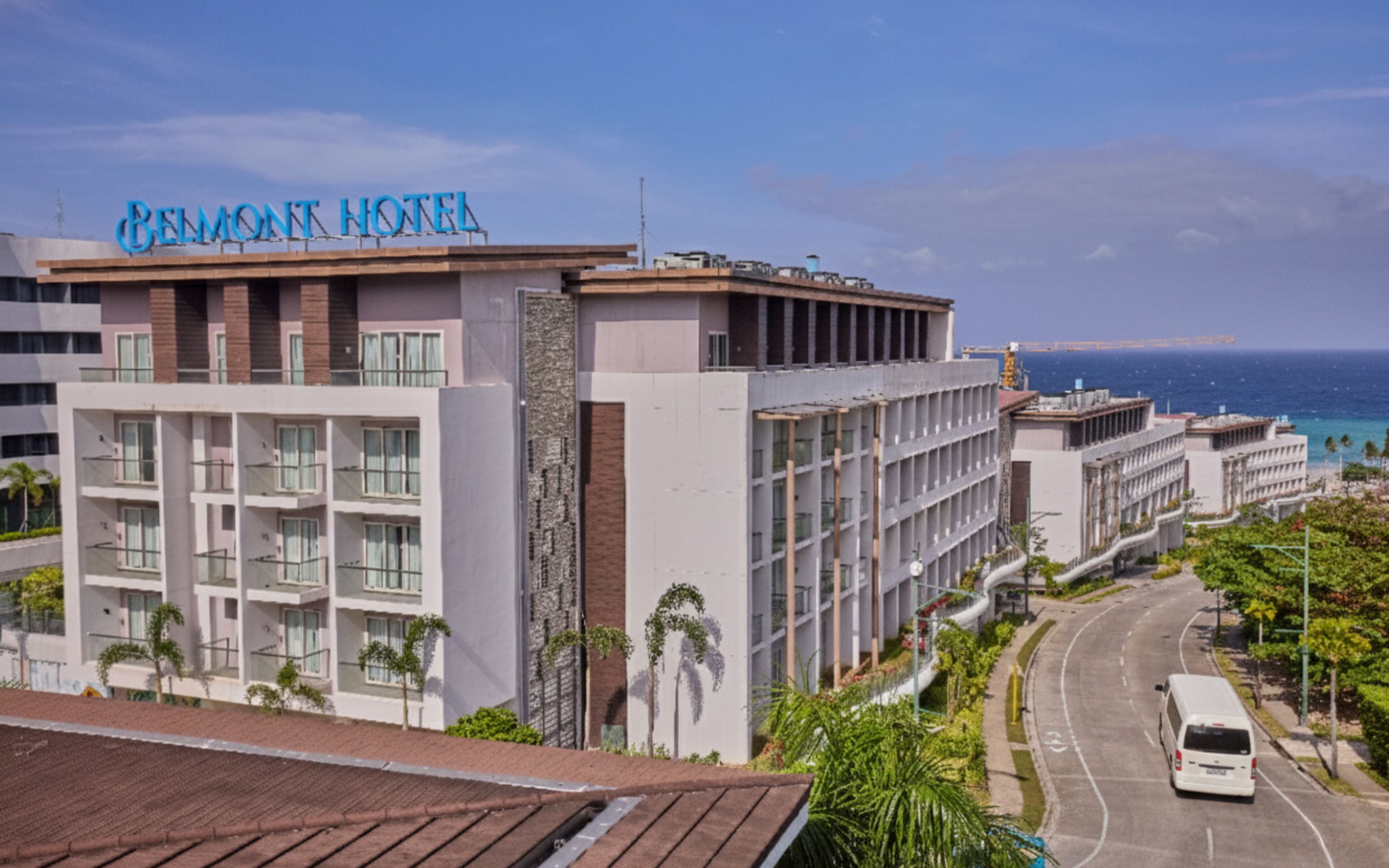 Quarto duplo | Frigobar, cofres nos quartos, escrivaninha