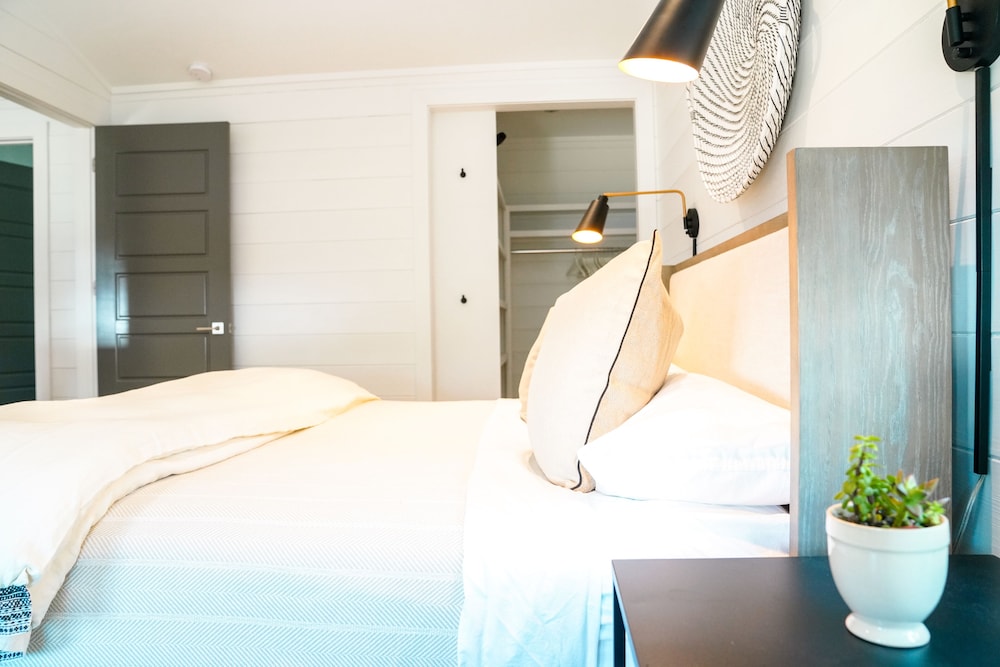 Custom California Vibe Carriage House In Seagrove - Seaside, FL