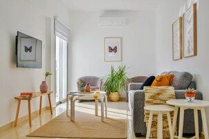 Apartamento | Sala de estar | TV