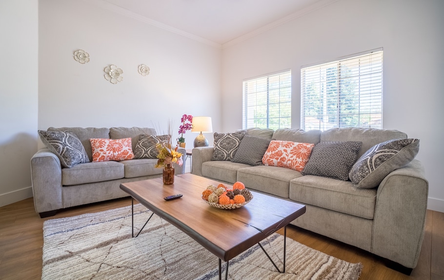 Belleza Fragante Rose-ville | Acogedor Paraíso Moderno - Roseville, CA