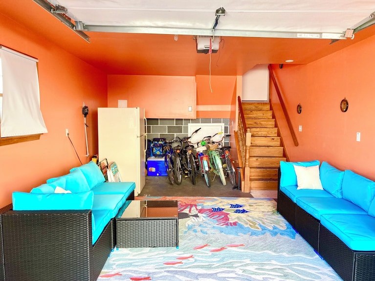 Stunning Beach Block With Water View! 3 Bedroom - Great Area - Atlantic City, NJ