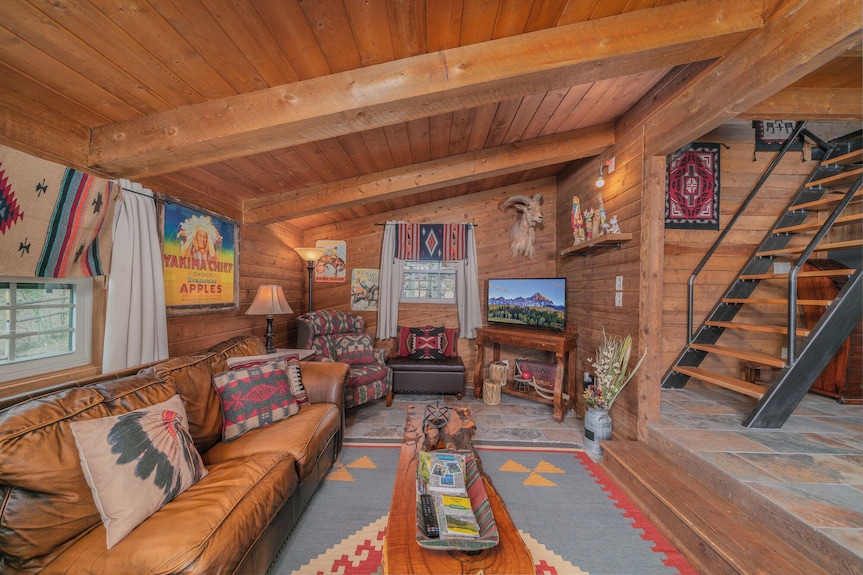 Rustic Cabin, Amazing Views Of The Mountains, With Sled Hill - Str 2022-092 - Ouray, CO