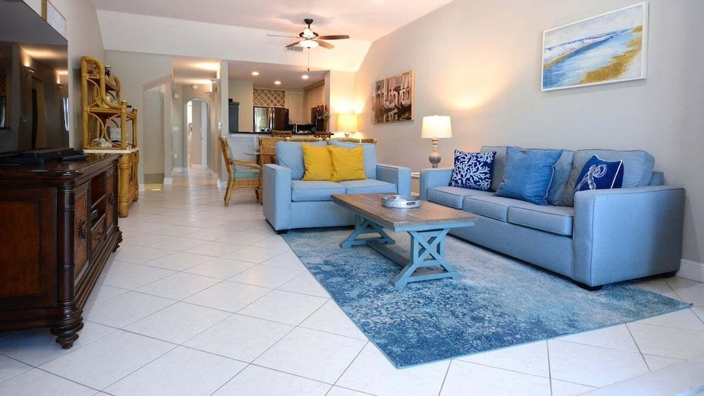 207 Mariners Club - Well Appointed 3 Bedroom, 3 Bath Townhome - Florida Keys