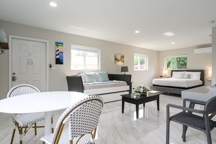 Summer Promo Hot Tube Couple Retreat Cozy - Duplex - Pompano Beach