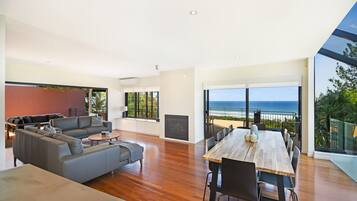 Casa (3 Bedrooms) | Restaurantes