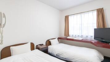 Quarto duplo, para não fumantes | Ferros/tábuas de passar roupa, Wi-Fi de cortesia, roupa de cama