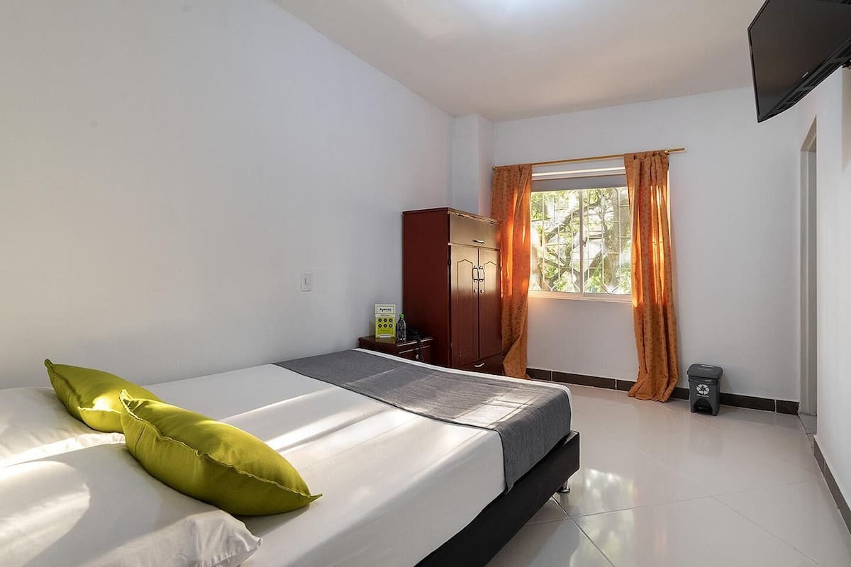 Wi-fi grátis, roupa de cama fornecida 