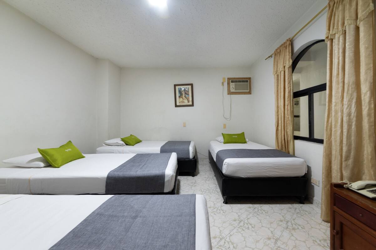 Quarto Familiar | Wi-fi grátis, roupa de cama fornecida 