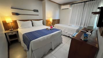 Quarto Duplo Standard | Minibar, cortinas/cortinados opacos, Wi-fi grátis
