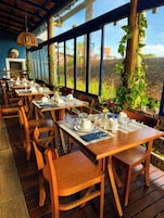 Pequeno-almoço tipo buffet diário incluído