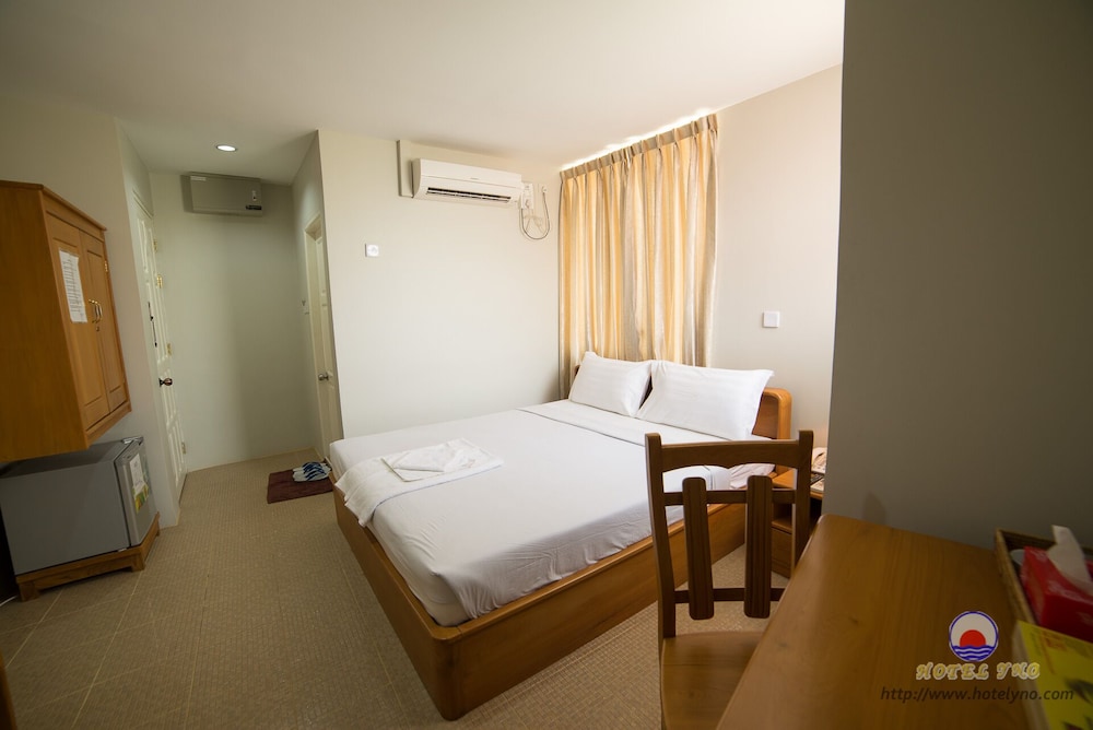 Affordable B&b 5 Minutes From Train - Yangon