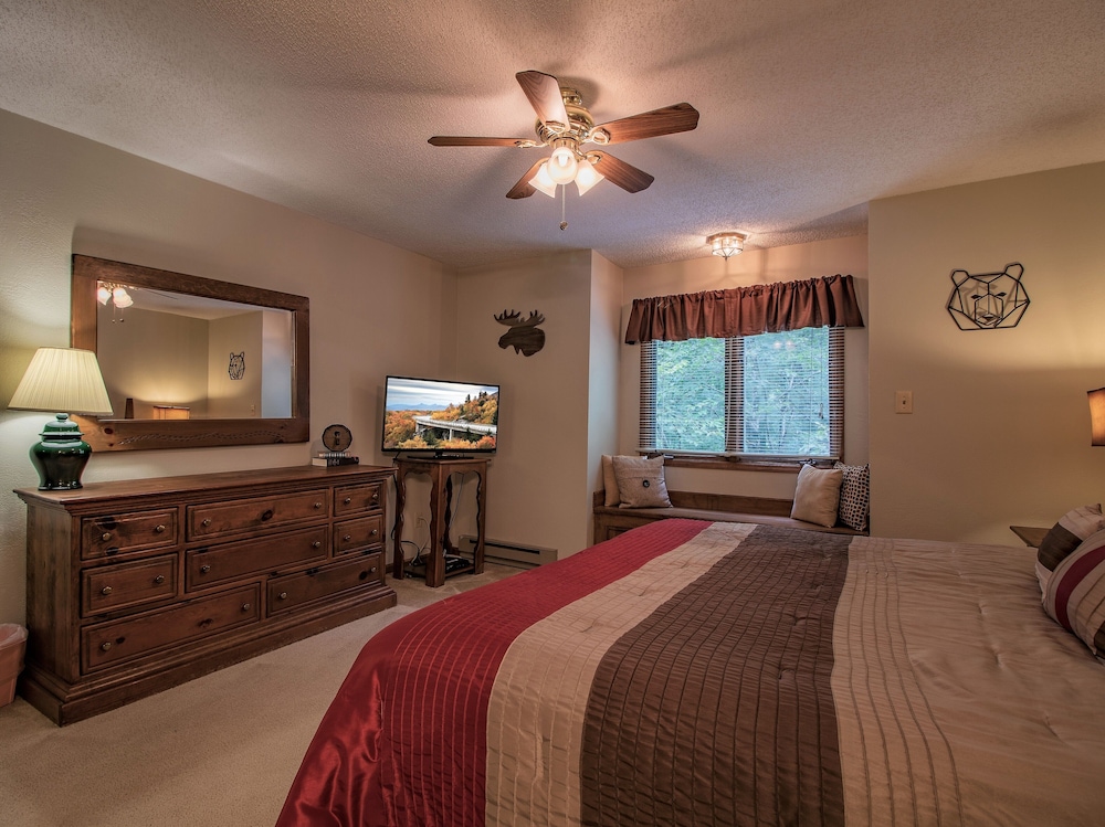 Your Nest In The Woods Condo - 100 Yards To Slopes - Sugar Mountain, NC