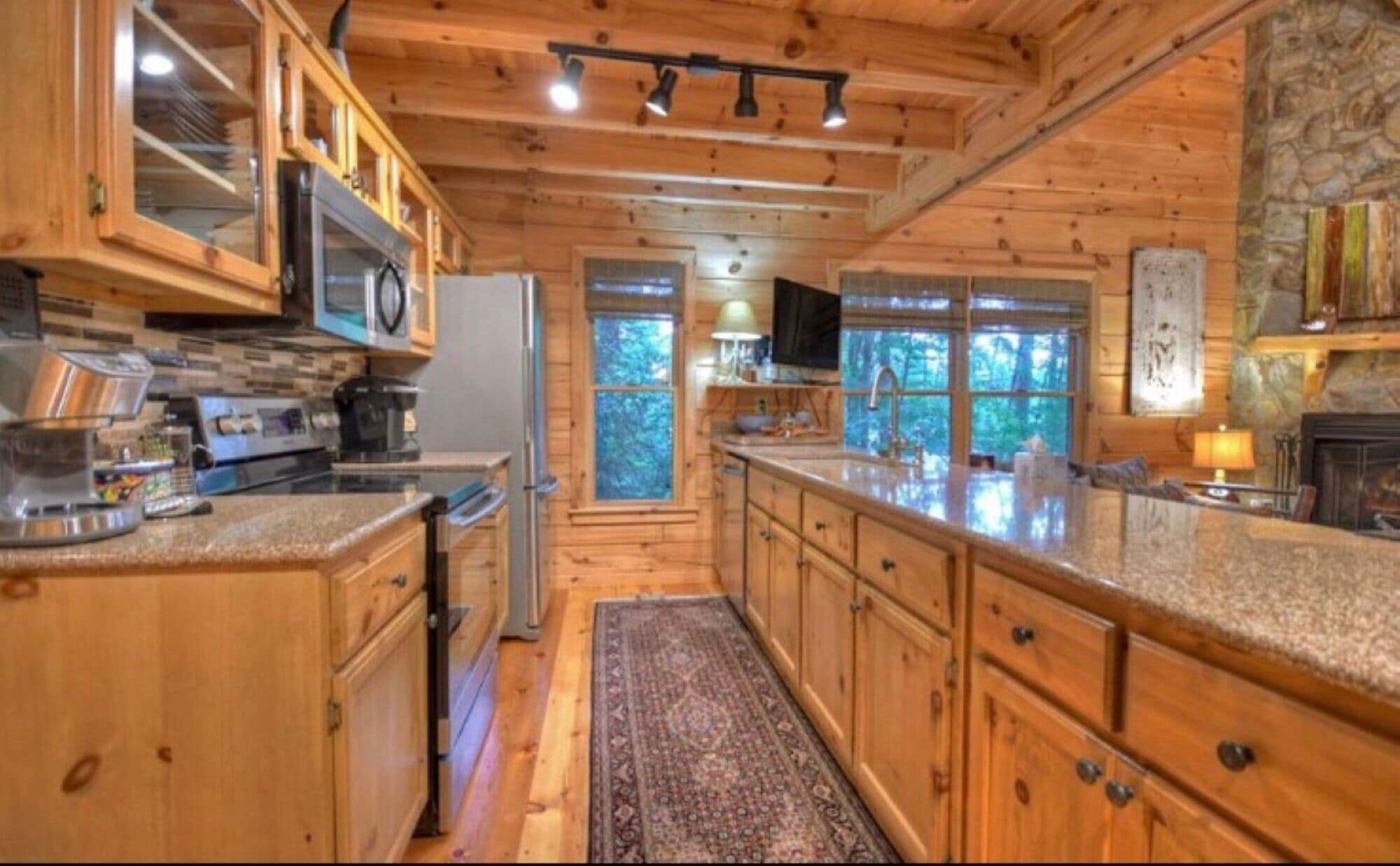 11 Gorgeous Georgia Cabin Rentals With Amazing Scenic Views