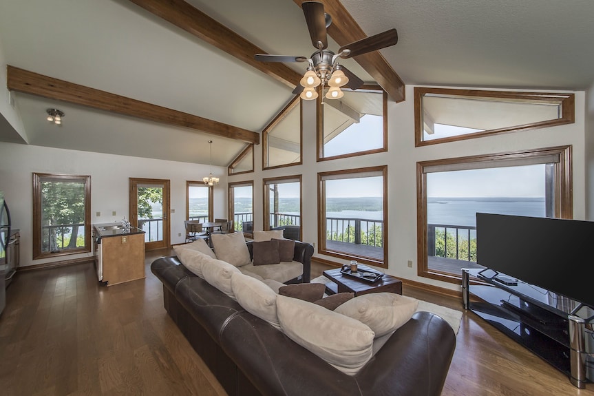 Breathtaking Lakeview Guest Home In Diamond Bluff - 阿肯色州