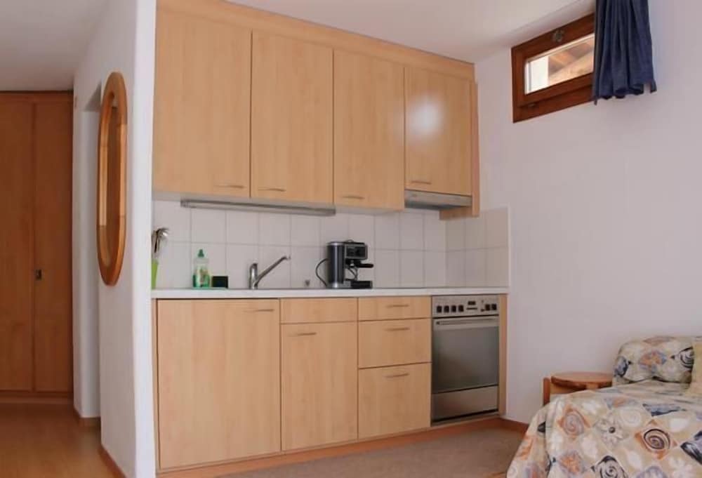 Ferienwohnung Celerina Für 1 - 2 Personen - Ferienwohnung - Celerina/Schlarigna