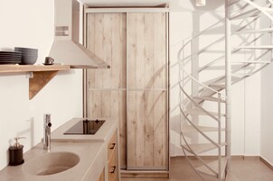 Villa, piscina privativa (1) | Kitchenette privada | Um frigorífico, uma cafeteira/bule, uma chaleira elétrica 