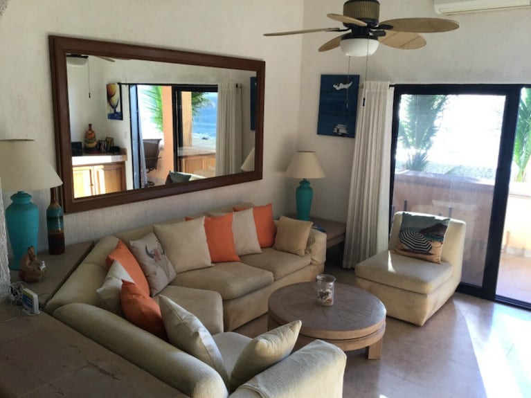 Impresionante 2 Bdrm / 2 Baño Piso Superior Condo-en La Arena. Vistas, Vistas. - San José del Cabo