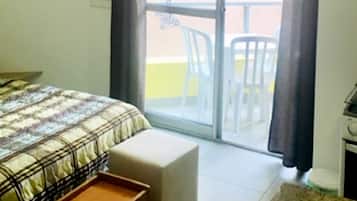 Estúdio elite | Escrivaninha, ferros/tábuas de passar roupa, Wi-Fi de cortesia