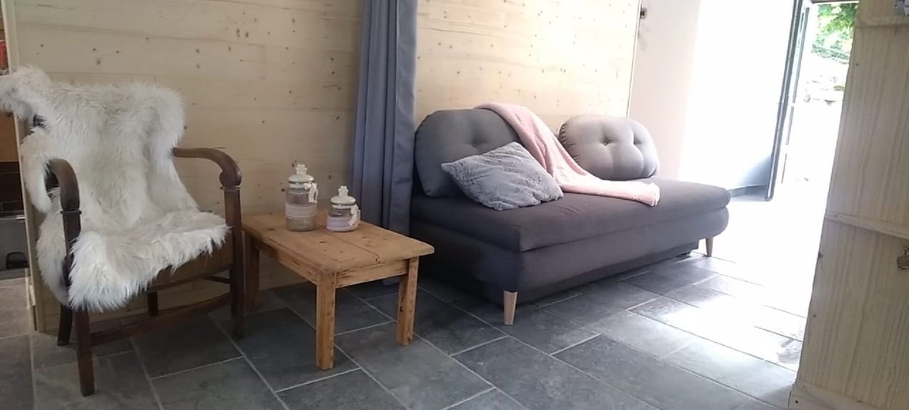 Ferme Ancienne Rénovée Dans Un Style Contemporain - Haute-Loire