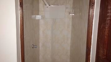 Quarto standard | Chuveiro