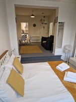 1 quarto, ferros/tábuas de passar roupa, Wi-Fi de cortesia