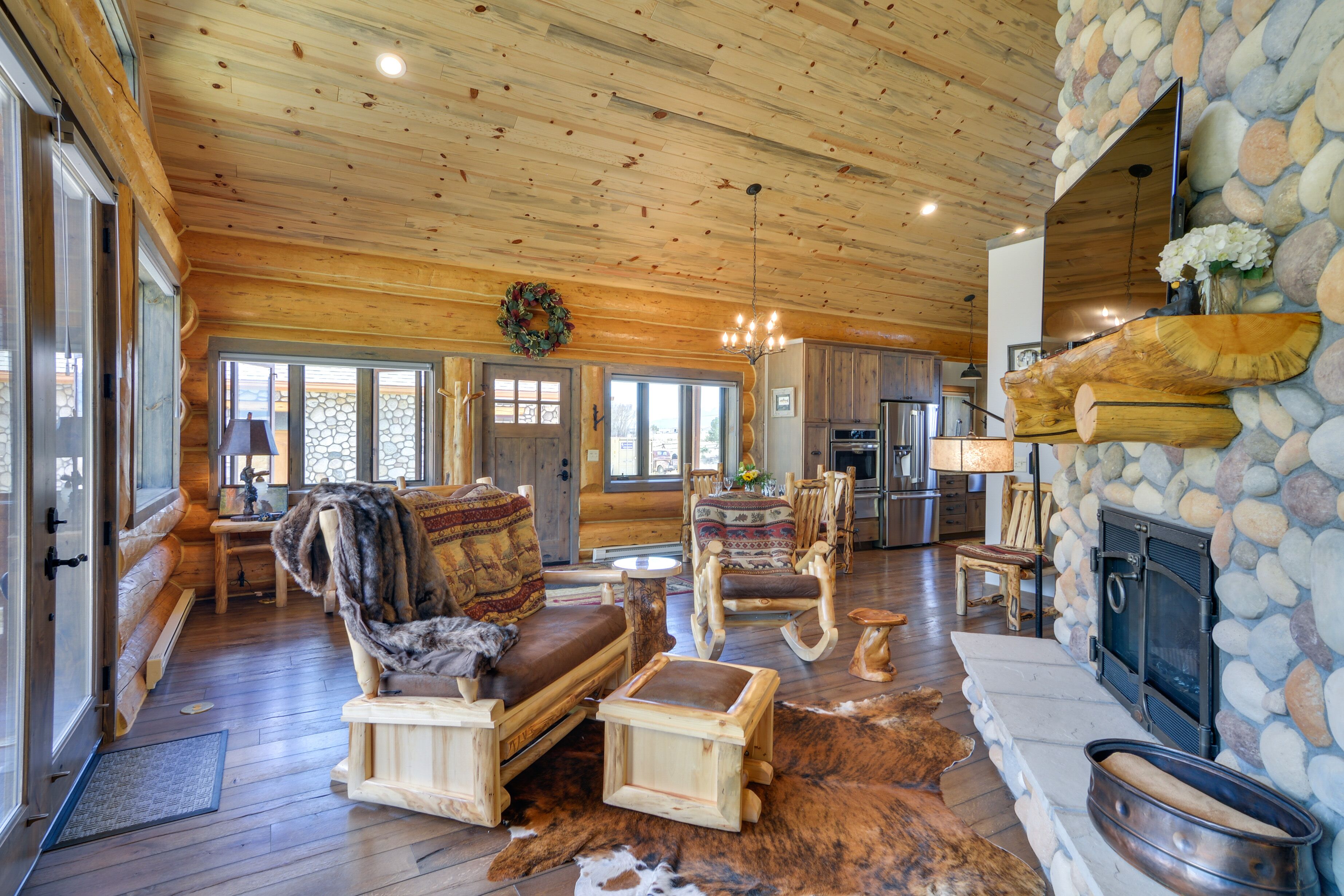 Cozy Riverfront Cabin ~ 1 Mi To Buena Vista - Buena Vista, CO