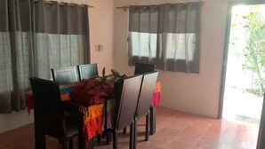 Casa Básica | Refeições no quarto