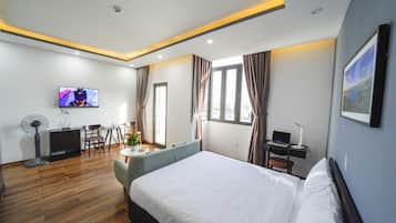 Estúdio luxo | Camas com colchões de espuma com sistema de memória, escrivaninha