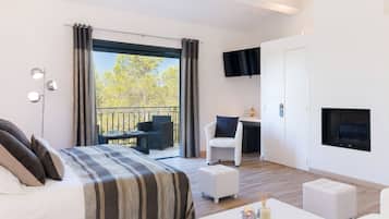 Suite Executiva, 1 cama king-size e sofá-cama | Minibar, cofre no quarto, com decoração personalizada