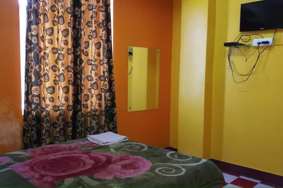 1 quarto, edredões de penas, camas de colchão viscoelástico