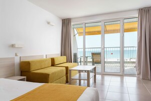 Secretária, quartos insonorizados, Wi-fi grátis