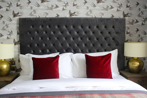 The Hayden Pub & Rooms - London