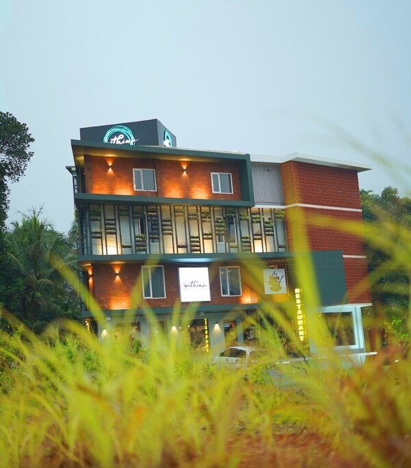 Withinn Hotel - Kannur Airport - Kodagu