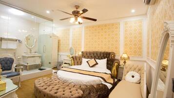 Minibar, cortinas/cortinados opacos, quartos insonorizados