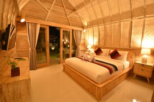 Quarto casal luxo | Cofres nos quartos, Wi-Fi de cortesia, roupa de cama