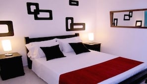 Quarto casal standard | Wi-Fi de cortesia, roupa de cama