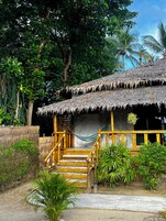 Beachfront Bungalow | Cofres nos quartos, cortinas blackout, Wi-Fi de cortesia, roupa de cama